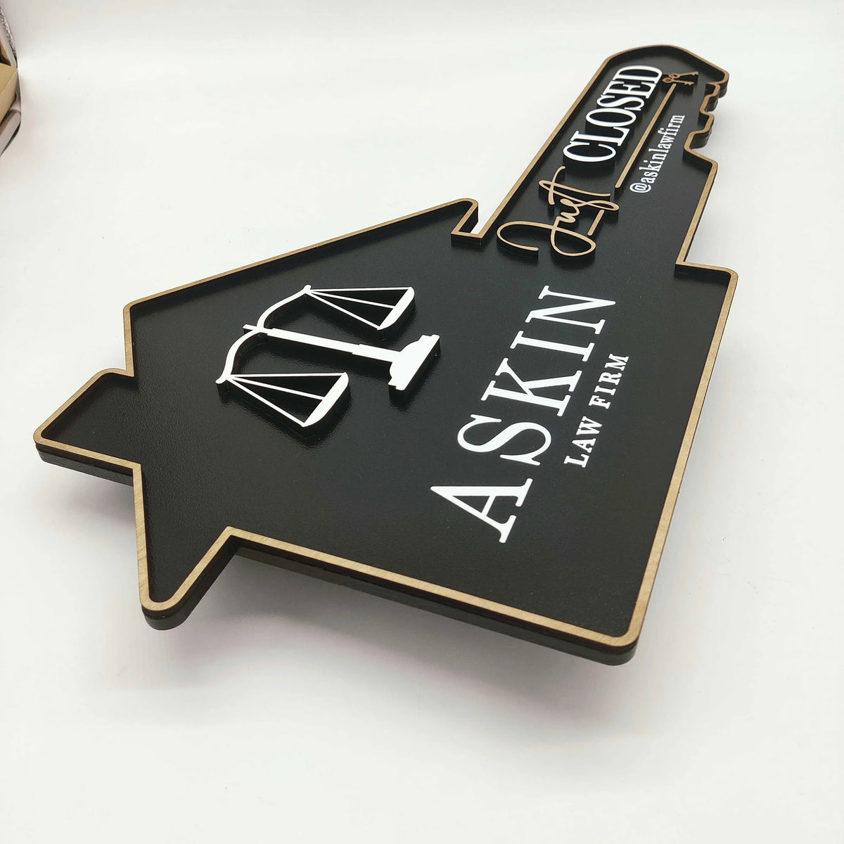 House Shaped Closing Sign "Just Closed" – Real Estate Store