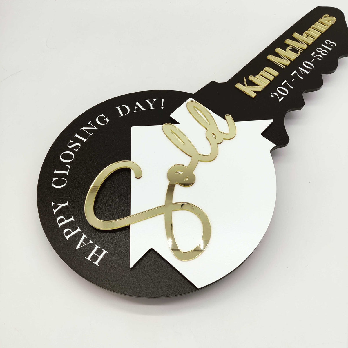 Custom Key Shaped Prop Realtor Sign «Sold» – Real Estate Store