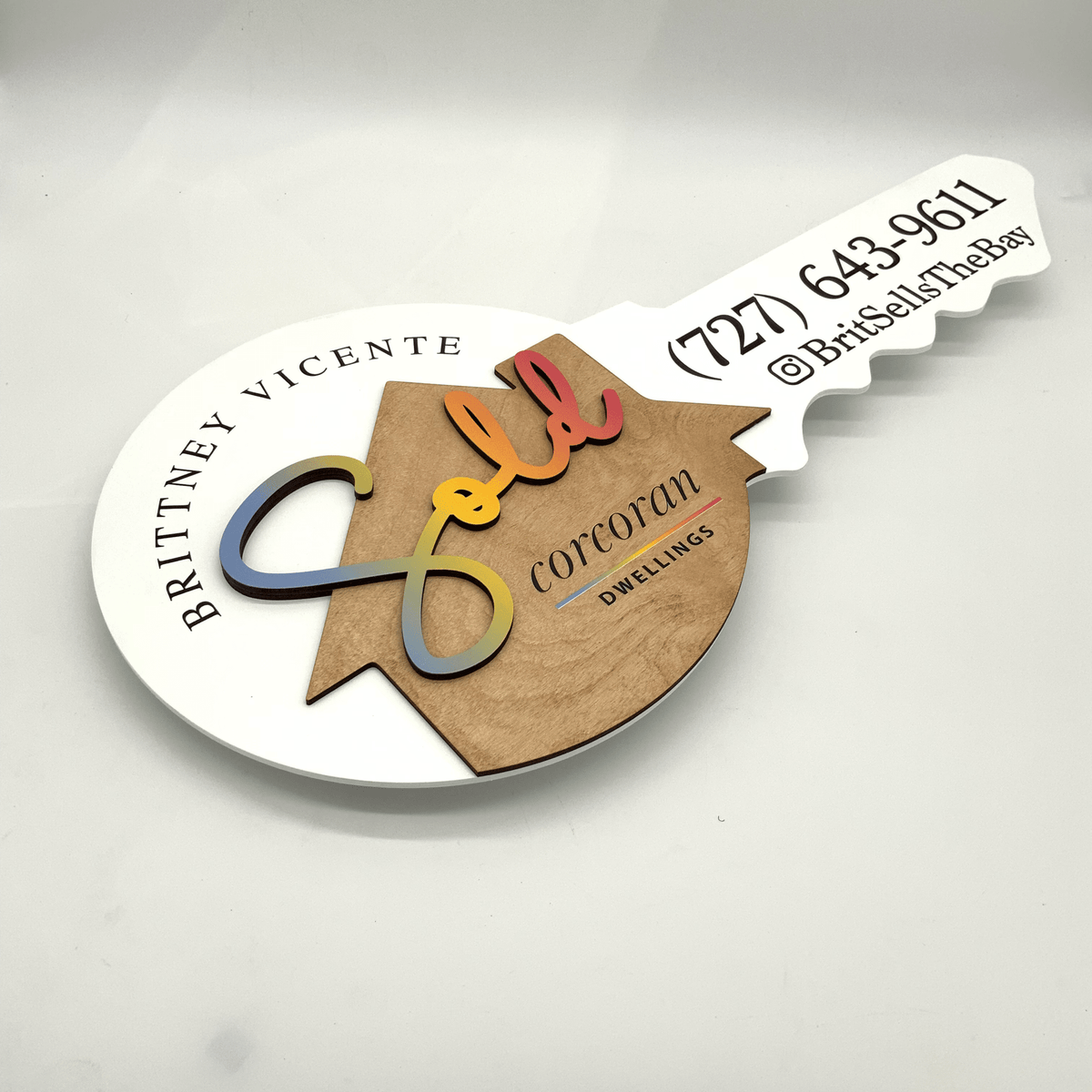 Round Shaped Key Sign with Gradient "Sold" for realtor – Real Estate Store